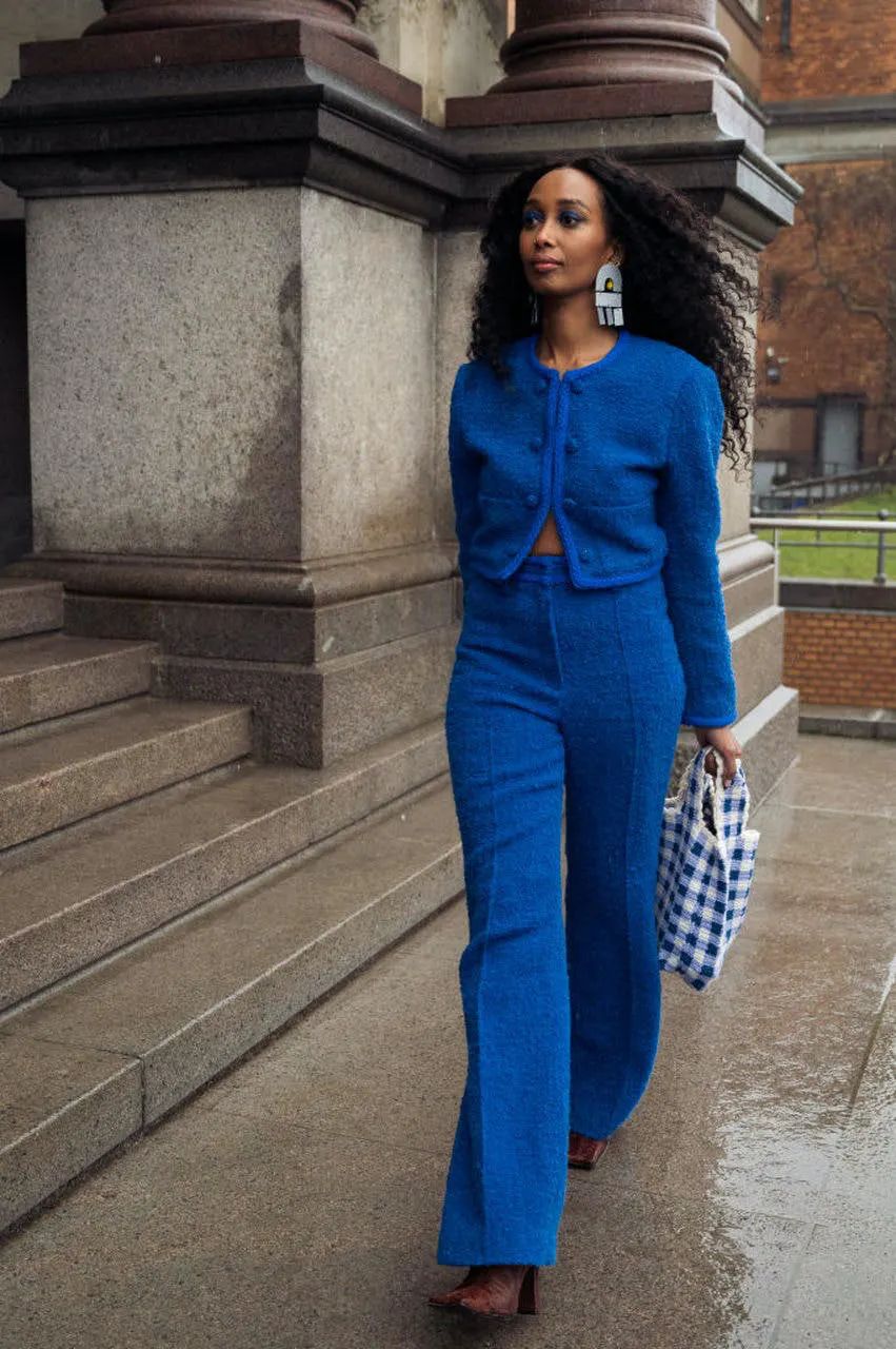 Azul Klein: Como Usar a Cor do Momento - Isabella Fiorentino